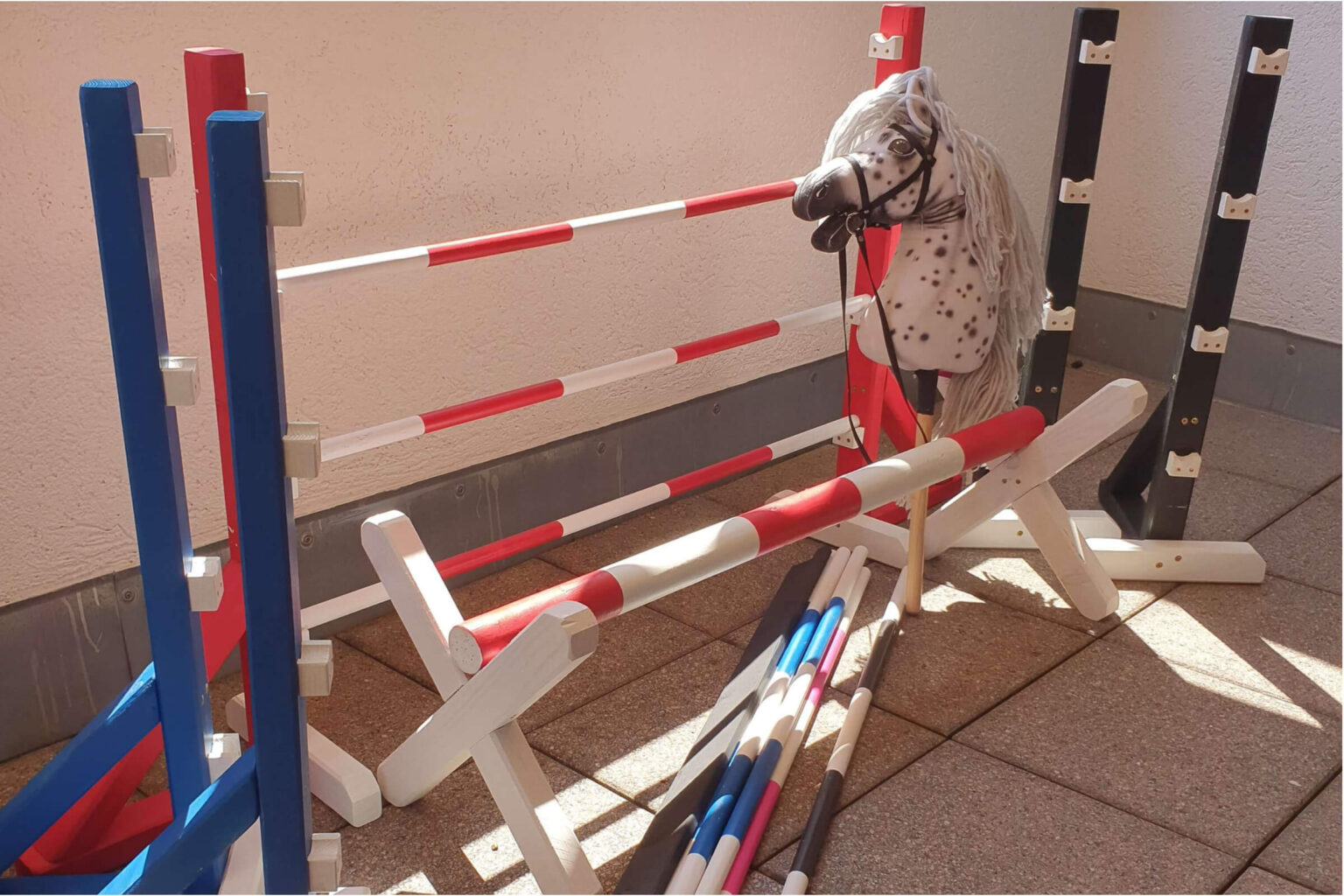 Hobby Horsing: Der Einstieg ins Springtraining - HH-Magazin